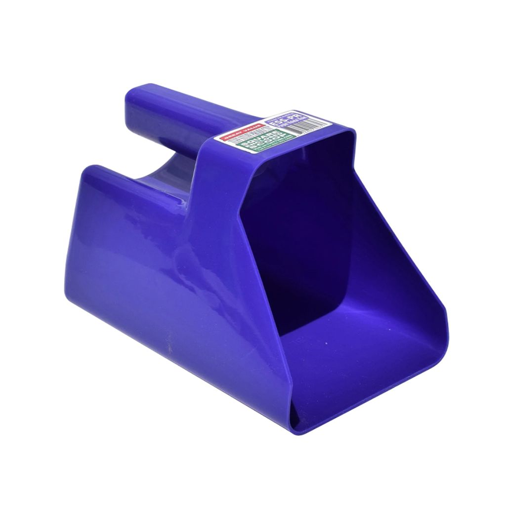 Tuff Stuff Enclosed Square Feed Scoop — Equi Products